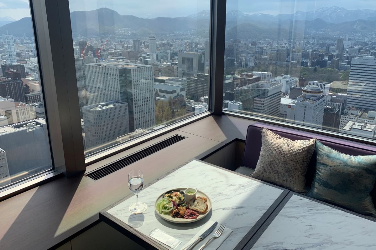 札幌で眺めと食事を楽しむなら JRタワーホテル日航札幌開業20周年～35階レストランリニューアル- TripEat北海道