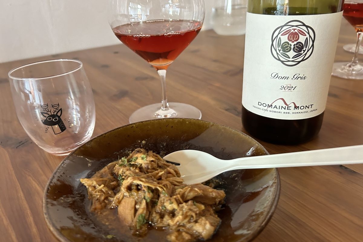 札幌でナチュラルワインを「はしご酒」 SAPPORO CIRCLE初開催 新たな「行きつけ」発掘も - TripEat北海道