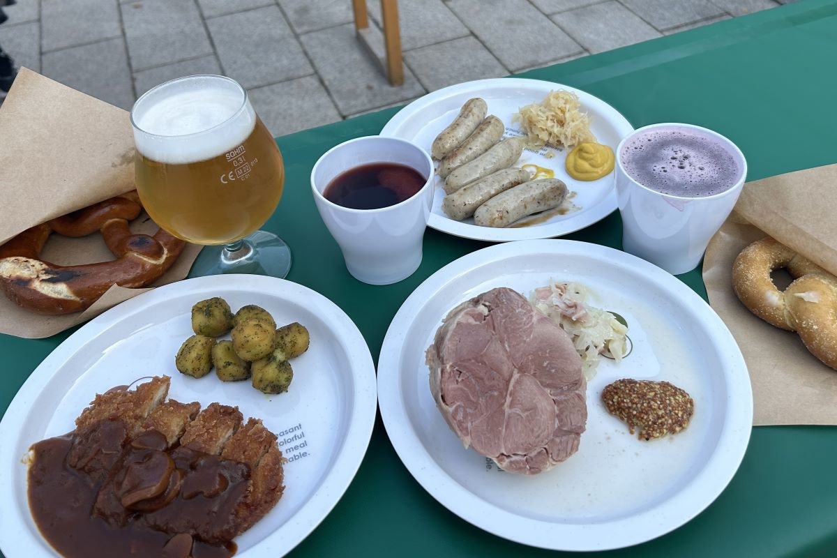 ｢2023ミュンヘン・クリスマス市｣開幕 聖夜まで1カ月のカウントダウン～12/25まで～札幌･大通公園2丁目 - TripEat北海道