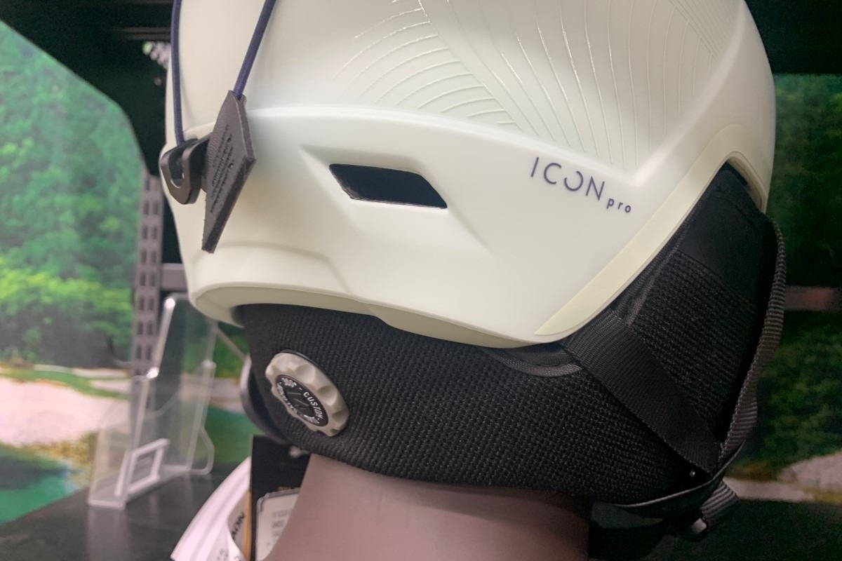 スキーヤー＆ボーダー向けヘルメット 安全にカッコよく！ 2023～24冬の北海道を楽しむ〈PR〉- TripEat北海道