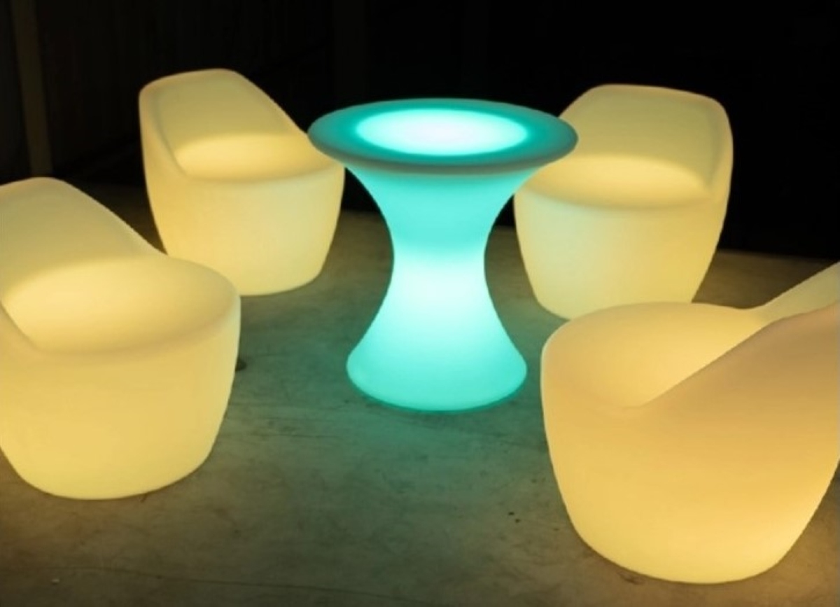 〈PR〉札幌・さとらんどが雪と光の童話の世界に～「かまくらイルミ」〈2/12～18開催〉ほんのり輝く40基、限定フードも - TripEat北海道