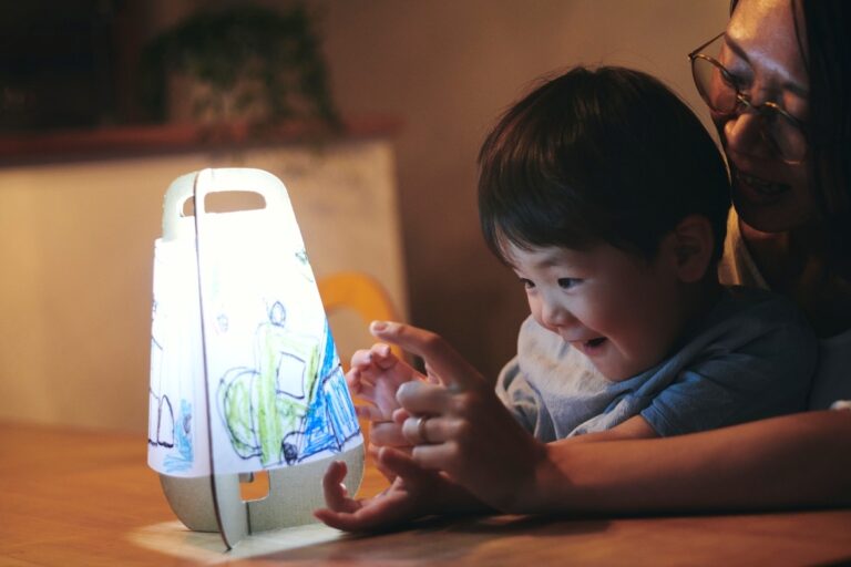 〈PR〉札幌・さとらんどが雪と光の童話の世界に～「かまくらイルミ」〈2/12～18開催〉ほんのり輝く40基、限定フードも - TripEat北海道