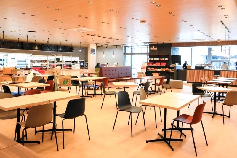 くしろ丹頂市場が「ぐるめ館」に 6日新装開店 炉端焼き、海鮮丼提供