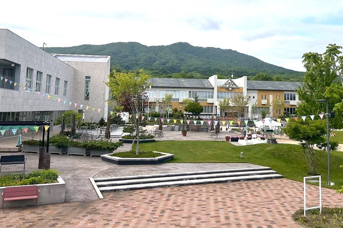 ナチュラルサイエンスの「ナチュの森」で家族で1日中遊ぶ～北海道の見学できるコスメ工場㊥ - TripEat北海道