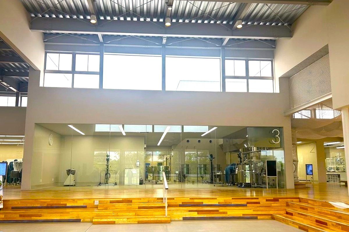 SHIRO｢みんなの工場｣でカフェやお買い物も楽しむ～見学できる北海道のコスメ工場巡り㊦ - TripEat北海道