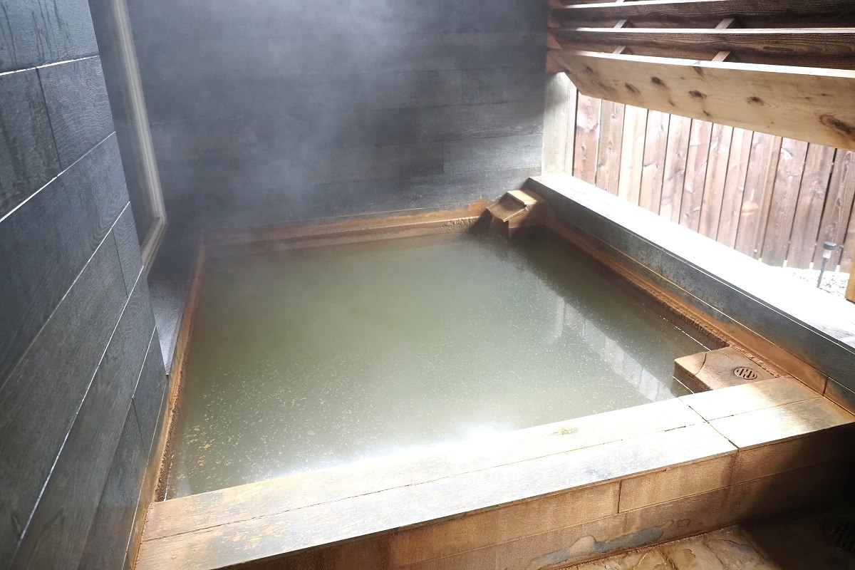 温泉を楽しみ、｢看板猫｣とも会えたらうれしい！ 北海道の〝癒される〟温泉宿5選 - TripEat北海道