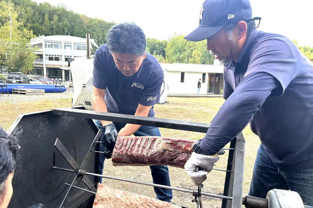 「ガストロノミート サウナナイト」開催 ブランド和牛「知床牛」×羊肉「士別サフォーク」×サウナを楽しむイベント - TripEat北海道